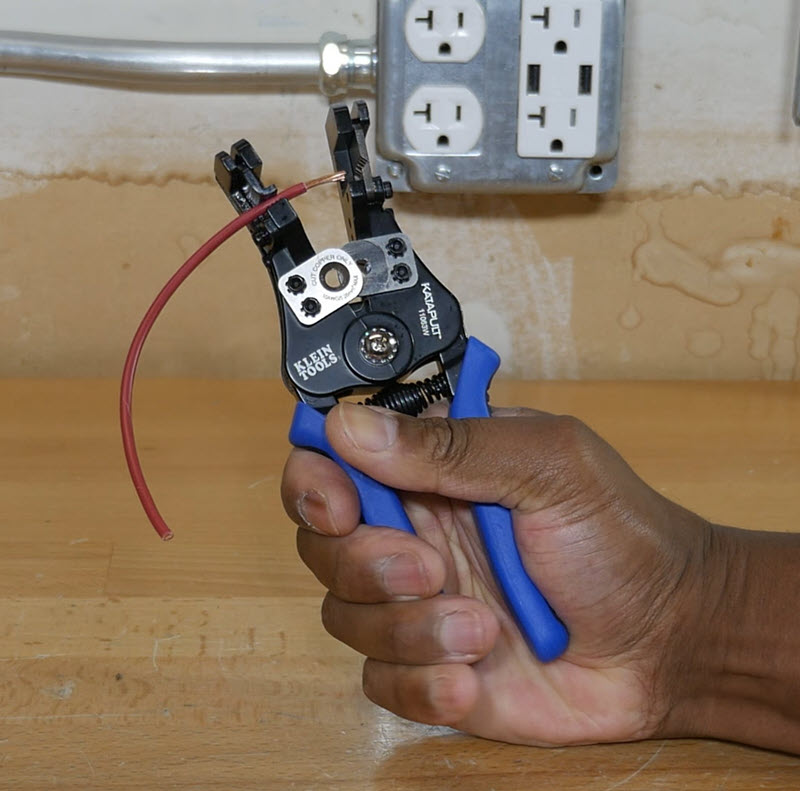 Klein Katapult 11063W Wire Stripper and Cutter Review - DIY Apprentice